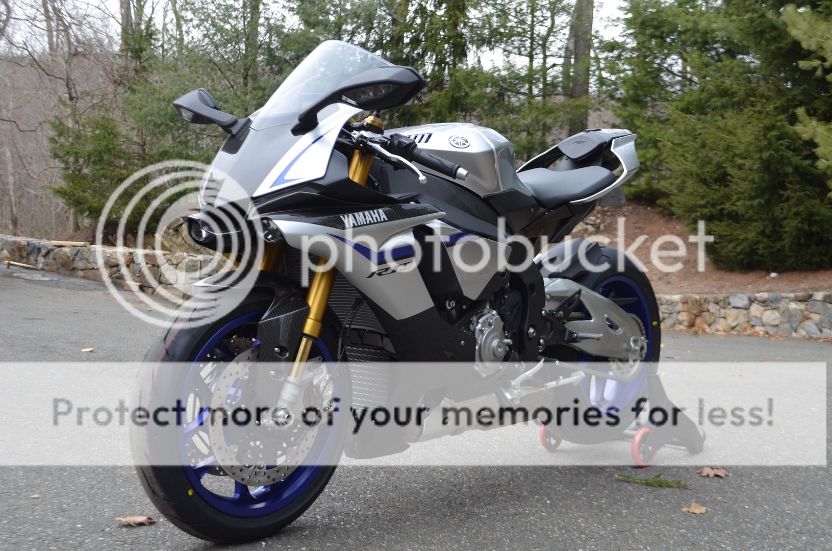 2015 Yamaha R1 and R1M pipes? | 13x Forums